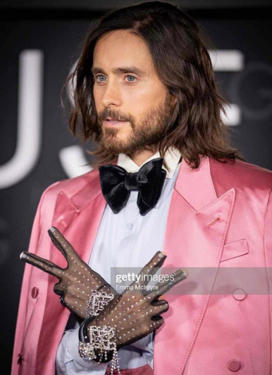 “Jared Leto” โพสต์ภาพเปลือยท่อนบน ฉลองอายุ 50 ปี… แฟนๆ ทึ่ง 50 ปีจริงดิ ...