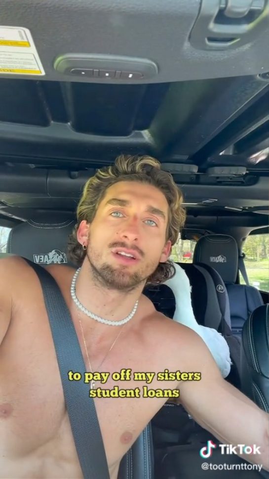 หนุ่มเปิด OnlyFans นำเงินก้อนแรกให้น้องสาวนับแสนบาท เพื่อปิดหนี้ที่เธอ ...
