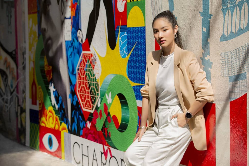 รู้จักกับ “ครูดิว” ครูสอนภาษาจีนสุดแซ่บ ทาสแมวสาวผู้หลงใหลในการออกกำลังกาย – CatDumb – แคทดั๊มบ์ ...