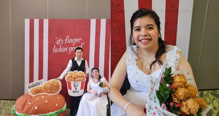 งานแต่งในฝัน บ่าวสาวจัดงานแต่งธีม KFC ขนาดช่อดอกไม้ยังเป็นไก่ทอด! – CatDumb – แคทดั๊มบ์ | เล่า ...