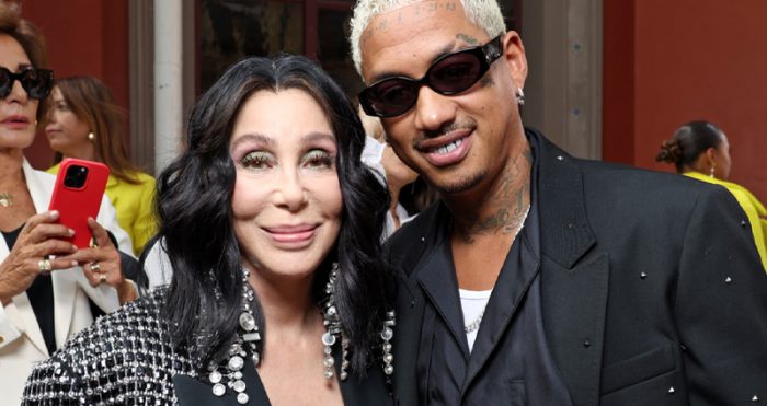 Cher เผยเหตุผลที่เดตกับผู้ชายอายุน้อยกว่าตน 40 ปี – CatDumb – แคทดั๊มบ์ | เล่าเรื่องน่าสนใจ ใน ...